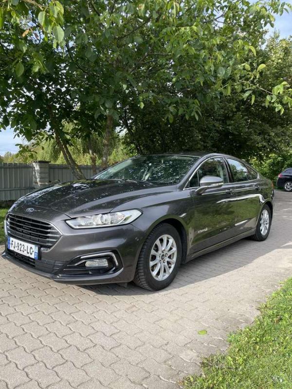 Pelēks Ford Mondeo 2019 Raseiniai, ar dzinēja tilpumu 2.00 L un nobraukumu 316 tūkst. km par 9600 €, foto 1 vietnē AUTOMOTO.COM.LV