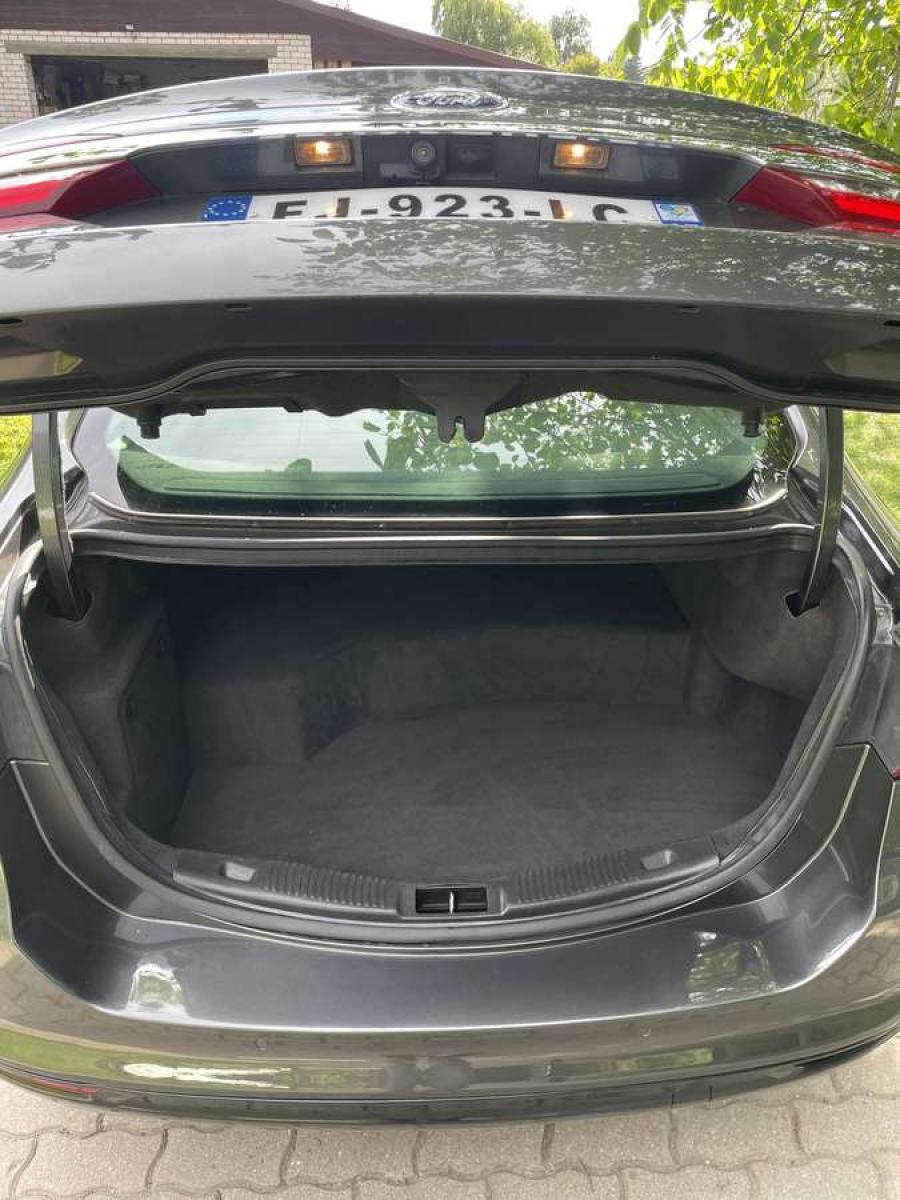 Pelēks Ford Mondeo 2019 Raseiniai, ar dzinēja tilpumu 2.00 L un nobraukumu 316 tūkst. km par 9600 €, foto 15 vietnē AUTOMOTO.COM.LV
