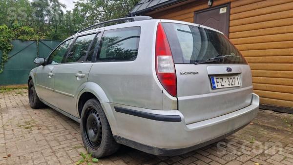 Pelēks Ford Mondeo 2002 Rīga, ar dzinēja tilpumu 2.00 L un nobraukumu 267 tūkst. km par 550 €, foto 5 vietnē AUTOMOTO.COM.LV