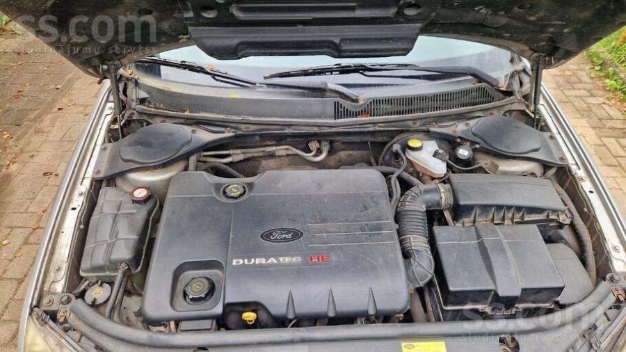 Pelēks Ford Mondeo 2002 Rīga, ar dzinēja tilpumu 2.00 L un nobraukumu 267 tūkst. km par 550 €, foto 8 vietnē AUTOMOTO.COM.LV