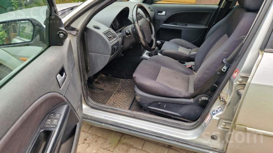 Pelēks Ford Mondeo 2002 Rīga, ar dzinēja tilpumu 2.00 L un nobraukumu 267 tūkst. km par 550 €, foto 9 vietnē AUTOMOTO.COM.LV