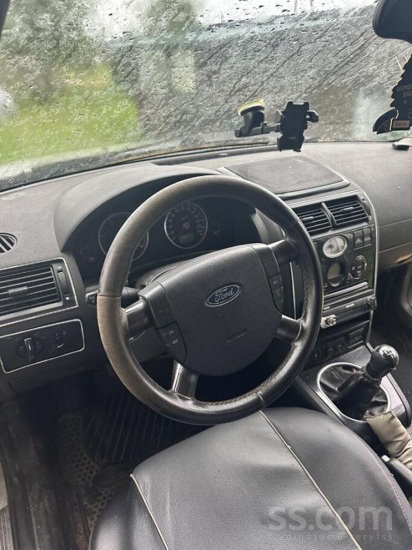 Pelēks Ford Mondeo 2003 Balvi, ar dzinēja tilpumu 2.00 L un nobraukumu 268 tūkst. km par 700 €, foto 3 vietnē AUTOMOTO.COM.LV