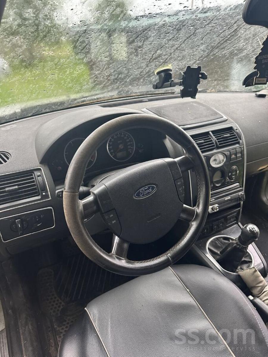 Pelēks Ford Mondeo 2003 Balvi, ar dzinēja tilpumu 2.00 L un nobraukumu 268 tūkst. km par 700 €, foto 4 vietnē AUTOMOTO.COM.LV