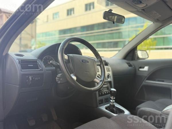 Pelēks Ford Mondeo 2003 Rīga, ar dzinēja tilpumu 1.80 L un nobraukumu 0 tūkst. km par 2500 €, foto 4 vietnē AUTOMOTO.COM.LV