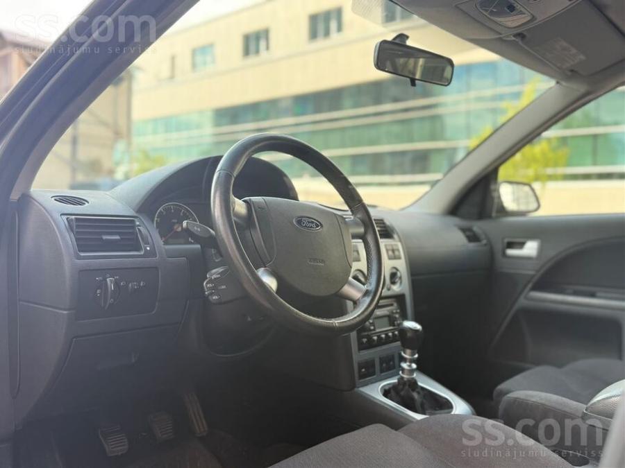 Pelēks Ford Mondeo 2003 Rīga, ar dzinēja tilpumu 1.80 L un nobraukumu 0 tūkst. km par 2500 €, foto 4 vietnē AUTOMOTO.COM.LV