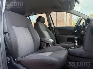 Pelēks Ford Mondeo 2003 Rīga, ar dzinēja tilpumu 1.80 L un nobraukumu 0 tūkst. km par 2500 €, foto 5 vietnē AUTOMOTO.COM.LV