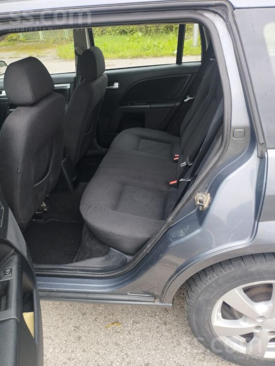 Grey Ford Mondeo 2005 in Ludza, with an engine capacity of 2.00 L and mileage of 345 thousand km for 1000 €, photo 15 on AUTOMOTO.COM.LV