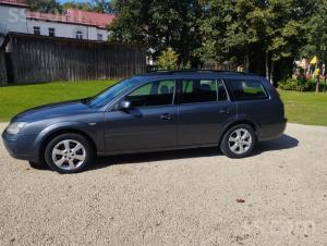 Pelēks Ford Mondeo 2005 Ludza, ar dzinēja tilpumu 2.00 L un nobraukumu 345 tūkst. km par 1000 €, foto 3 vietnē AUTOMOTO.COM.LV