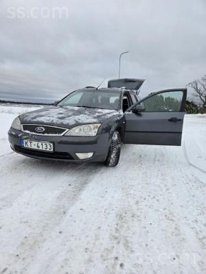Pelēks Ford Mondeo 2005 Ventspils, ar dzinēja tilpumu 2.00 L un nobraukumu 241 tūkst. km par 1700 €, foto 3 vietnē AUTOMOTO.COM.LV