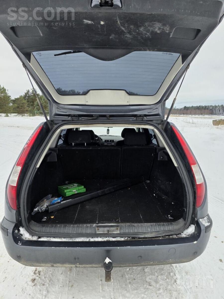Pelēks Ford Mondeo 2005 Ventspils, ar dzinēja tilpumu 2.00 L un nobraukumu 241 tūkst. km par 1700 €, foto 4 vietnē AUTOMOTO.COM.LV