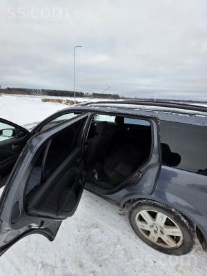 Pelēks Ford Mondeo 2005 Ventspils, ar dzinēja tilpumu 2.00 L un nobraukumu 241 tūkst. km par 1700 €, foto 10 vietnē AUTOMOTO.COM.LV