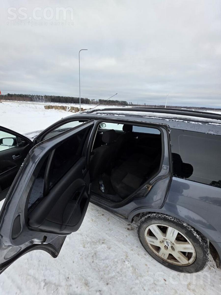 Pelēks Ford Mondeo 2005 Ventspils, ar dzinēja tilpumu 2.00 L un nobraukumu 241 tūkst. km par 1700 €, foto 10 vietnē AUTOMOTO.COM.LV