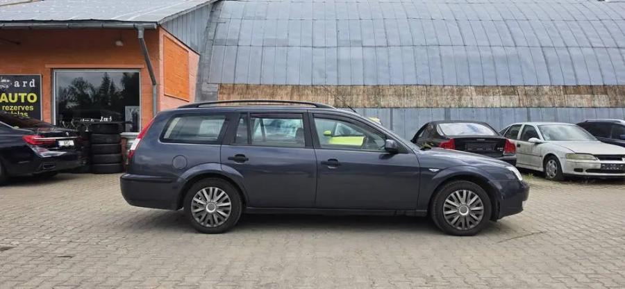 Pelēks Ford Mondeo 2006 Valmiera, ar dzinēja tilpumu 2.00 L un nobraukumu 324 tūkst. km par 1100 €, foto 3 vietnē AUTOMOTO.COM.LV