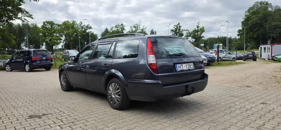 Pelēks Ford Mondeo 2006 Valmiera, ar dzinēja tilpumu 2.00 L un nobraukumu 324 tūkst. km par 1100 €, foto 5 vietnē AUTOMOTO.COM.LV