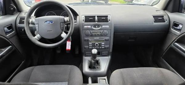 Grey Ford Mondeo 2006 in Valmiera, with an engine capacity of 2.00 L and mileage of 324 thousand km for 1100 €, photo 7 on AUTOMOTO.COM.LV