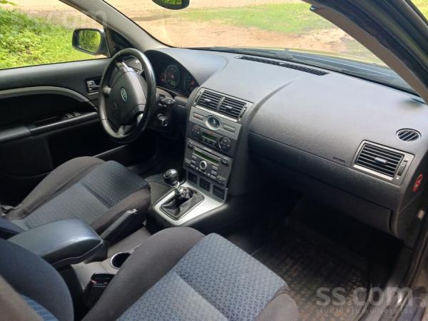 Pelēks Ford Mondeo 2006 Rīga, ar dzinēja tilpumu 2.00 L un nobraukumu 359 tūkst. km par 600 €, foto 4 vietnē AUTOMOTO.COM.LV