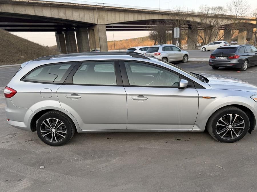 Pelēks Ford Mondeo 2007 Kauņa, ar dzinēja tilpumu 2.00 L un nobraukumu 387 tūkst. km par 2500 €, foto 8 vietnē AUTOMOTO.COM.LV