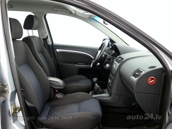 Pelēks Ford Mondeo 2007 Tallina, ar dzinēja tilpumu 2.00 L un nobraukumu 486 tūkst. km par 699 €, foto 6 vietnē AUTOMOTO.COM.LV