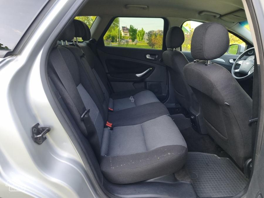 Pelēks Ford Mondeo 2007 Alīta, ar dzinēja tilpumu 2.00 L un nobraukumu 433 tūkst. km par 1650 €, foto 21 vietnē AUTOMOTO.COM.LV