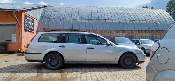 Pelēks Ford Mondeo 2007 Valmiera, ar dzinēja tilpumu 2.00 L un nobraukumu 305 tūkst. km par 1450 €, foto 6 vietnē AUTOMOTO.COM.LV