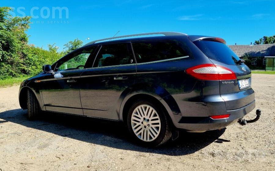 Grey Ford Mondeo 2007 in Preili, with an engine capacity of 1.80 L and mileage of 304 thousand km for 1900 €, photo 4 on AUTOMOTO.COM.LV