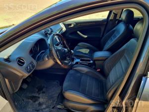 Grey Ford Mondeo 2007 in Preili, with an engine capacity of 1.80 L and mileage of 304 thousand km for 1900 €, photo 7 on AUTOMOTO.COM.LV
