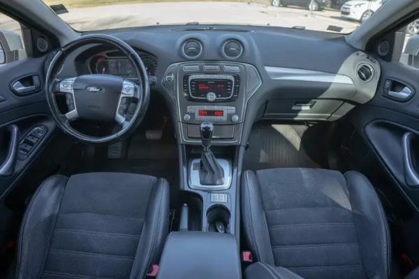 Grey Ford Mondeo 2007 in Liepaja, with an engine capacity of 2.00 L and mileage of 347 thousand km for 3600 €, photo 7 on AUTOMOTO.COM.LV