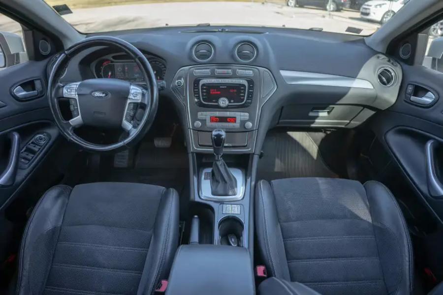 Grey Ford Mondeo 2007 in Liepaja, with an engine capacity of 2.00 L and mileage of 347 thousand km for 3600 €, photo 8 on AUTOMOTO.COM.LV