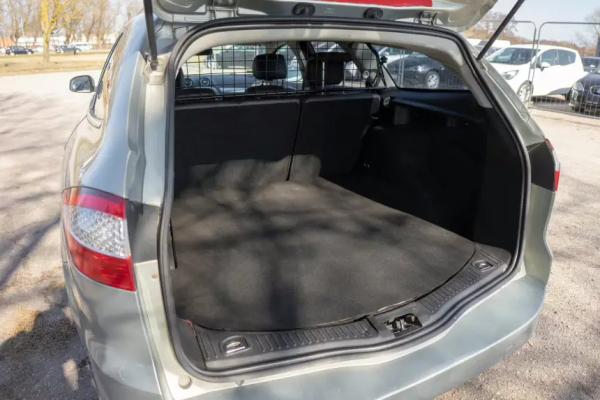 Grey Ford Mondeo 2007 in Liepaja, with an engine capacity of 2.00 L and mileage of 347 thousand km for 3600 €, photo 10 on AUTOMOTO.COM.LV
