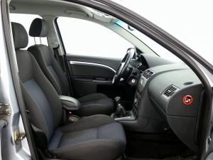 Pelēks Ford Mondeo 2007 Tallina, ar dzinēja tilpumu 2.00 L un nobraukumu 486 tūkst. km par 499 €, foto 7 vietnē AUTOMOTO.COM.LV