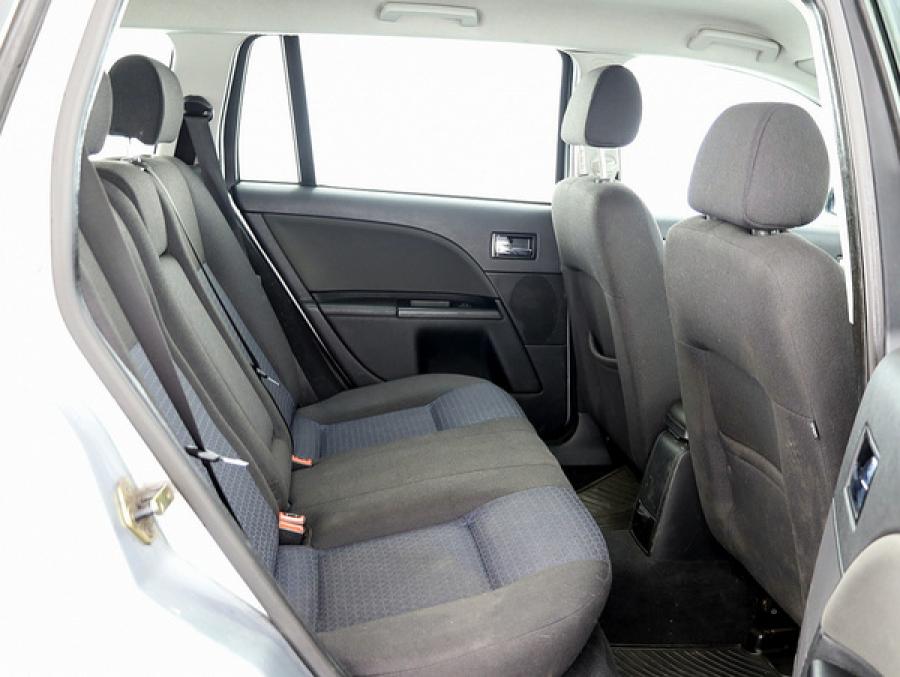 Pelēks Ford Mondeo 2007 Tallina, ar dzinēja tilpumu 2.00 L un nobraukumu 486 tūkst. km par 499 €, foto 8 vietnē AUTOMOTO.COM.LV