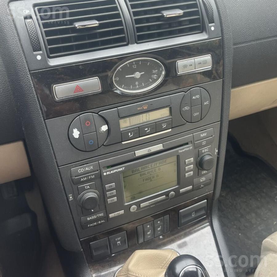 Pelēks Ford Mondeo 2007 Rīga, ar dzinēja tilpumu 2.00 L un nobraukumu 280 tūkst. km par 750 €, foto 10 vietnē AUTOMOTO.COM.LV