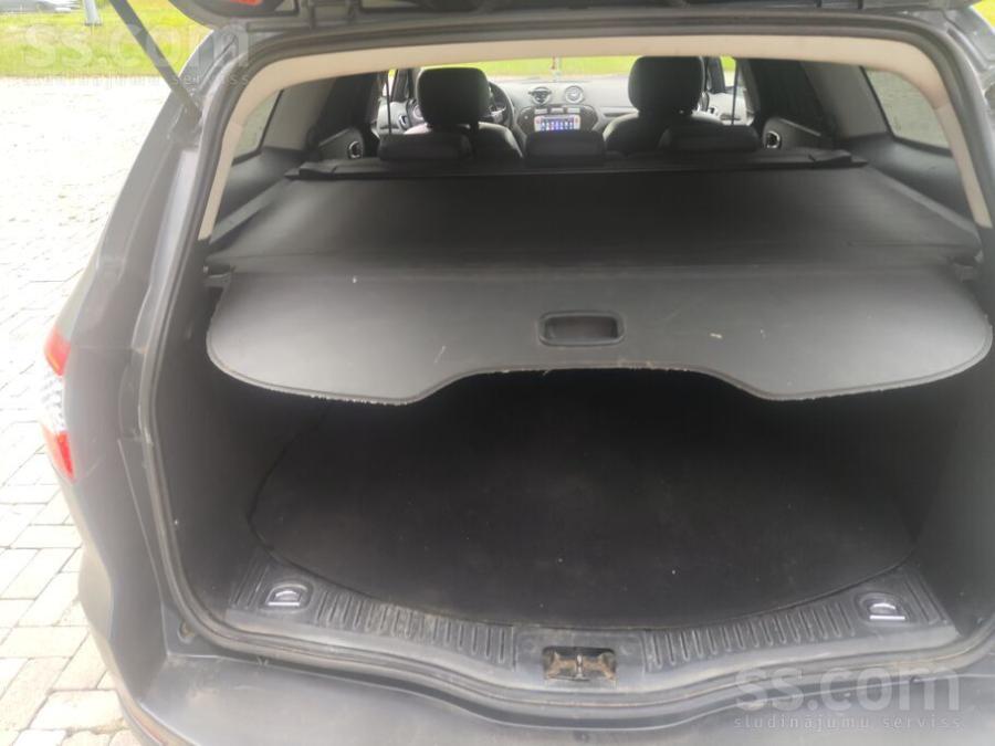 Grey Ford Mondeo 2007 in Daugavpils, with an engine capacity of 1.80 L and mileage of 309 thousand km for 2050 €, photo 5 on AUTOMOTO.COM.LV