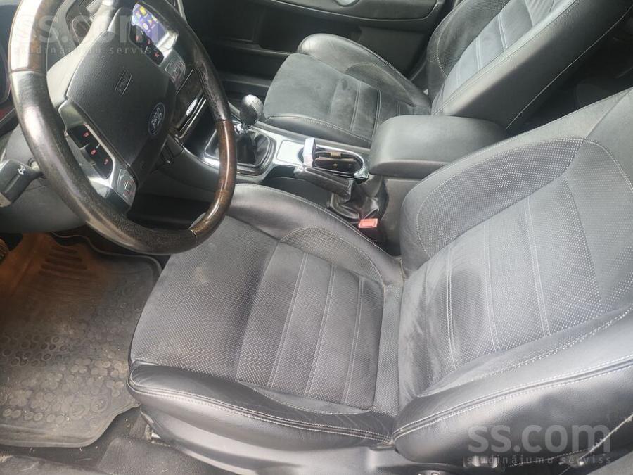 Grey Ford Mondeo 2007 in Daugavpils, with an engine capacity of 1.80 L and mileage of 309 thousand km for 2050 €, photo 7 on AUTOMOTO.COM.LV