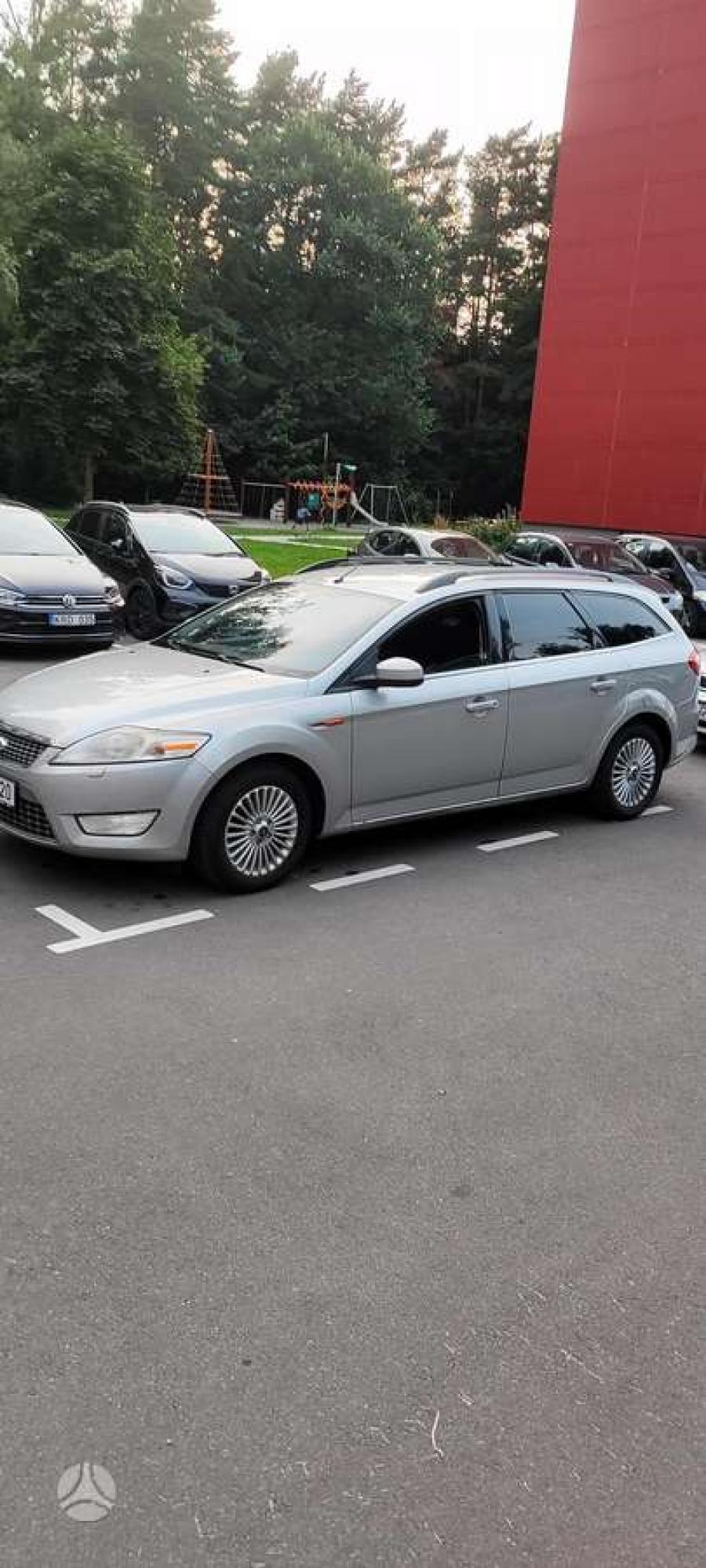 Grey Ford Mondeo 2007 in Vilnius, with an engine capacity of 2.00 L and mileage of 313 thousand km for 2650 €, photo 4 on AUTOMOTO.COM.LV