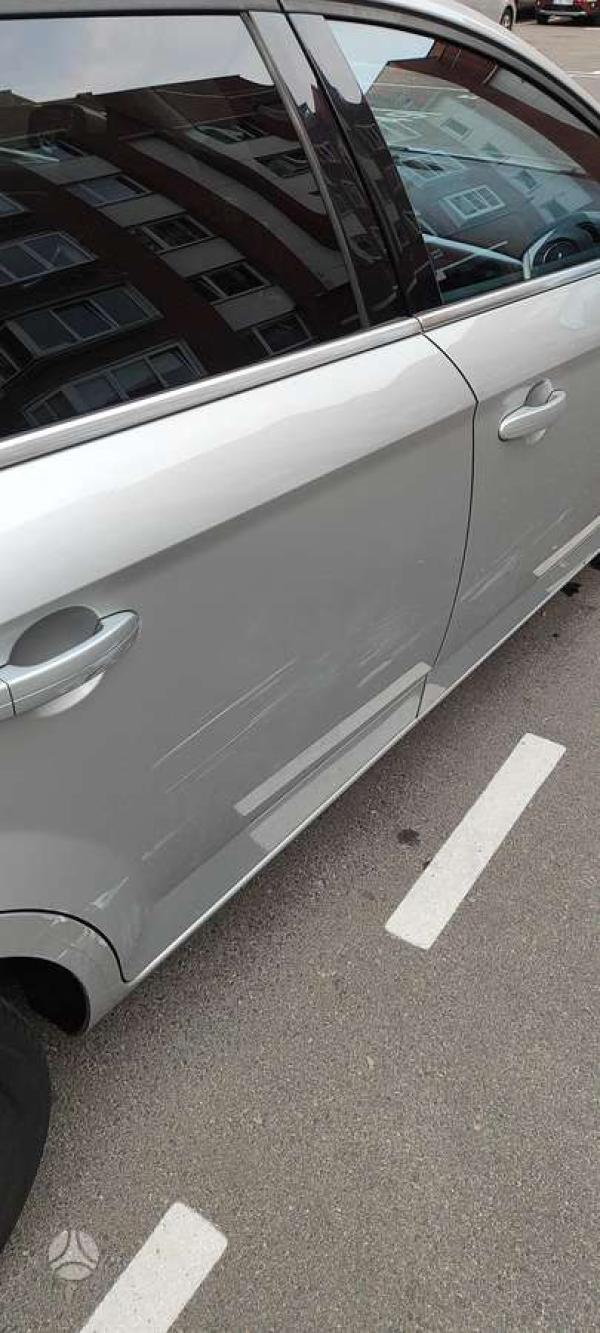 Grey Ford Mondeo 2007 in Vilnius, with an engine capacity of 2.00 L and mileage of 313 thousand km for 2650 €, photo 6 on AUTOMOTO.COM.LV