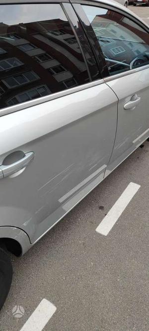 Grey Ford Mondeo 2007 in Vilnius, with an engine capacity of 2.00 L and mileage of 313 thousand km for 2650 €, photo 7 on AUTOMOTO.COM.LV