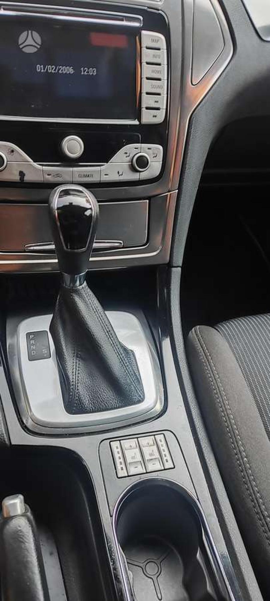 Grey Ford Mondeo 2007 in Vilnius, with an engine capacity of 2.00 L and mileage of 313 thousand km for 2650 €, photo 11 on AUTOMOTO.COM.LV