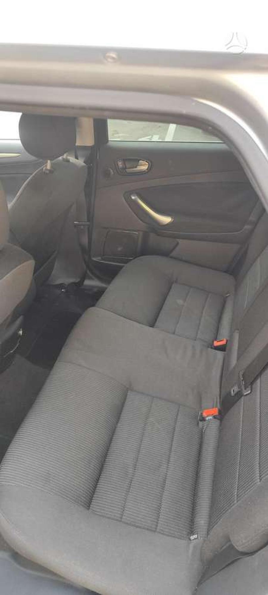 Grey Ford Mondeo 2007 in Vilnius, with an engine capacity of 2.00 L and mileage of 313 thousand km for 2650 €, photo 14 on AUTOMOTO.COM.LV