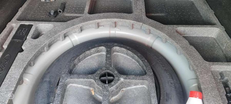 Grey Ford Mondeo 2007 in Vilnius, with an engine capacity of 2.00 L and mileage of 313 thousand km for 2650 €, photo 17 on AUTOMOTO.COM.LV
