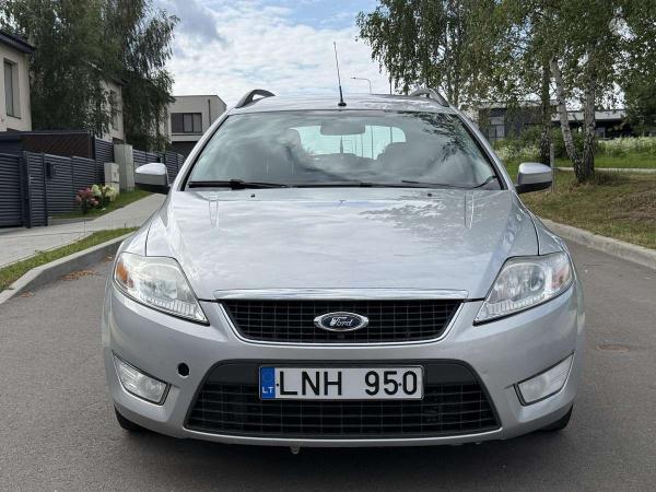 Pelēks Ford Mondeo 2007 Viļņa, ar dzinēja tilpumu 1.75 L un nobraukumu 322 tūkst. km par 1250 €, foto 2 vietnē AUTOMOTO.COM.LV