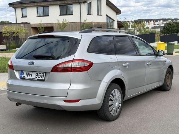 Pelēks Ford Mondeo 2007 Viļņa, ar dzinēja tilpumu 1.75 L un nobraukumu 322 tūkst. km par 1250 €, foto 5 vietnē AUTOMOTO.COM.LV