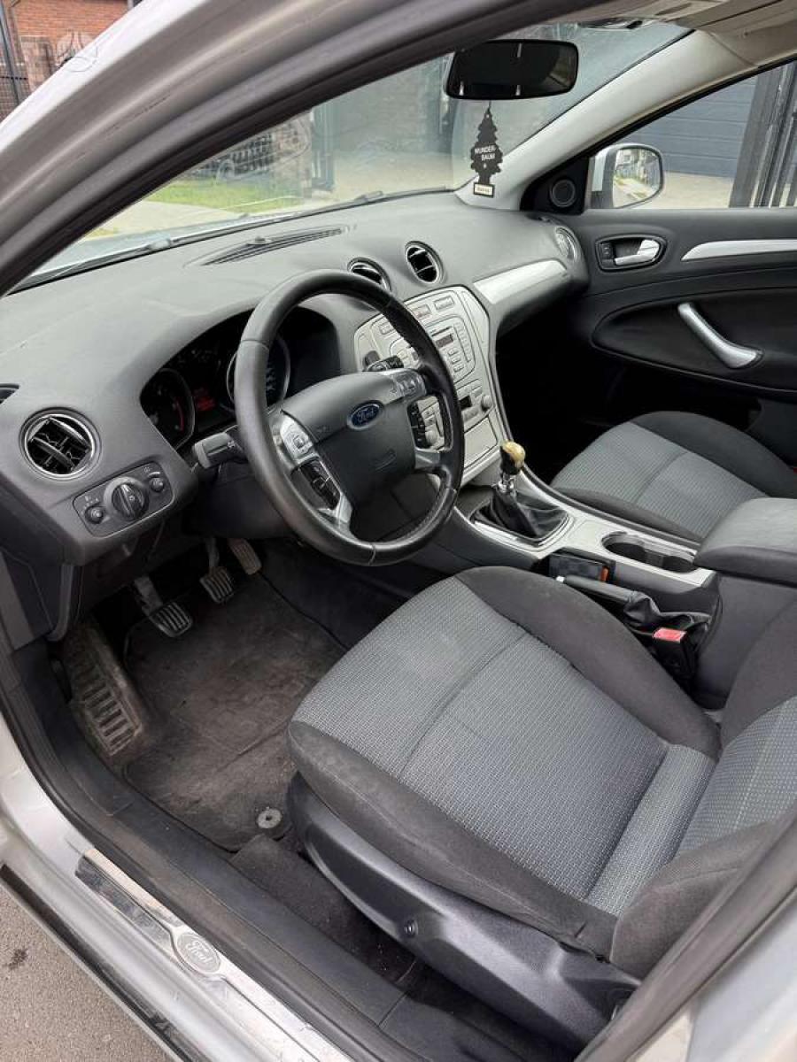 Grey Ford Mondeo 2007 in Vilnius, with an engine capacity of 1.75 L and mileage of 322 thousand km for 1250 €, photo 10 on AUTOMOTO.COM.LV