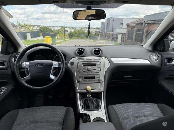 Pelēks Ford Mondeo 2007 Viļņa, ar dzinēja tilpumu 1.75 L un nobraukumu 322 tūkst. km par 1250 €, foto 10 vietnē AUTOMOTO.COM.LV