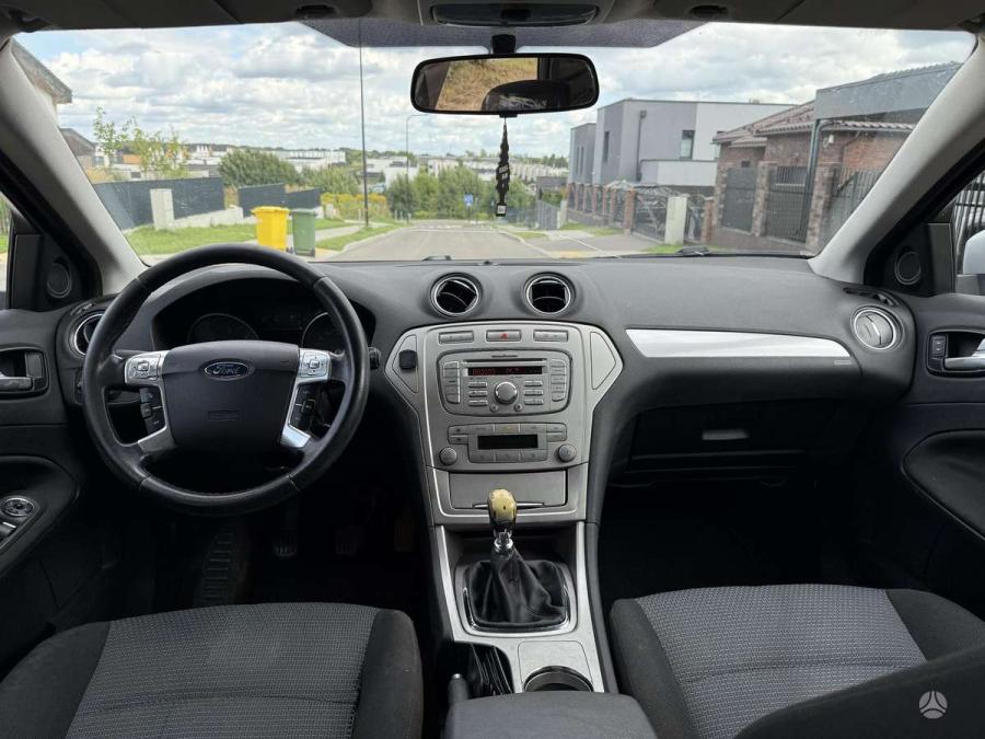 Grey Ford Mondeo 2007 in Vilnius, with an engine capacity of 1.75 L and mileage of 322 thousand km for 1250 €, photo 11 on AUTOMOTO.COM.LV