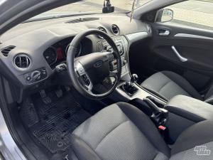 Pelēks Ford Mondeo 2007 Viļņa, ar dzinēja tilpumu 1.80 L un nobraukumu 364 tūkst. km par 1150 €, foto 7 vietnē AUTOMOTO.COM.LV