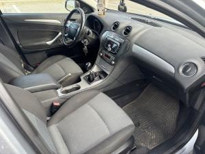 Pelēks Ford Mondeo 2007 Viļņa, ar dzinēja tilpumu 1.80 L un nobraukumu 364 tūkst. km par 1150 €, foto 8 vietnē AUTOMOTO.COM.LV