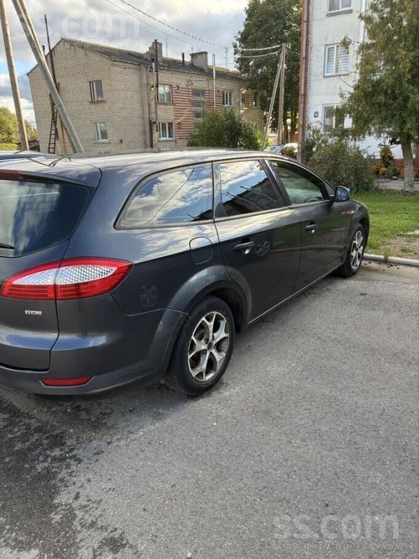 Pelēks Ford Mondeo 2007 Rēzekne, ar dzinēja tilpumu 1.80 L un nobraukumu 0 tūkst. km par 1200 €, foto 4 vietnē AUTOMOTO.COM.LV