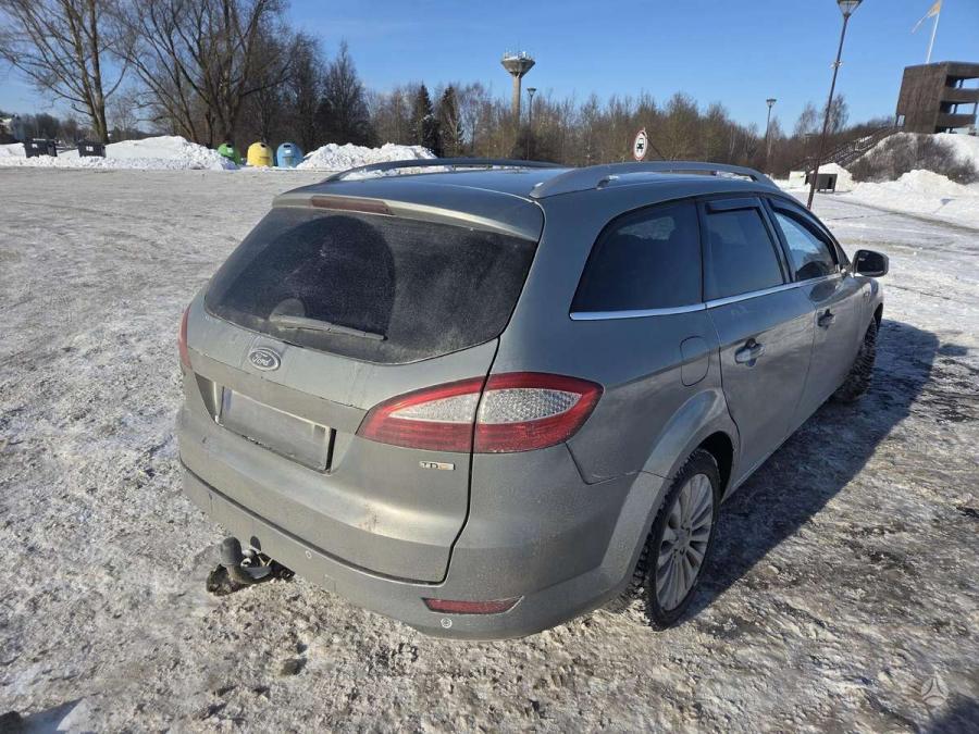 Grey Ford Mondeo 2008 in Radviliskis, with an engine capacity of 2.00 L and mileage of 324 thousand km for 2150 €, photo 4 on AUTOMOTO.COM.LV