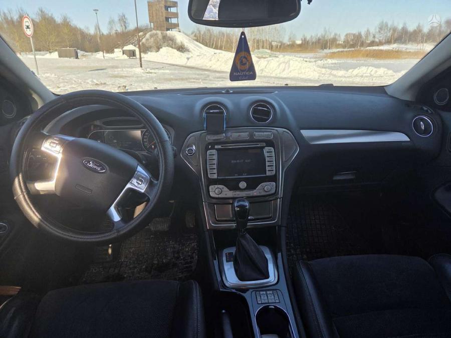 Grey Ford Mondeo 2008 in Radviliskis, with an engine capacity of 2.00 L and mileage of 324 thousand km for 2150 €, photo 7 on AUTOMOTO.COM.LV